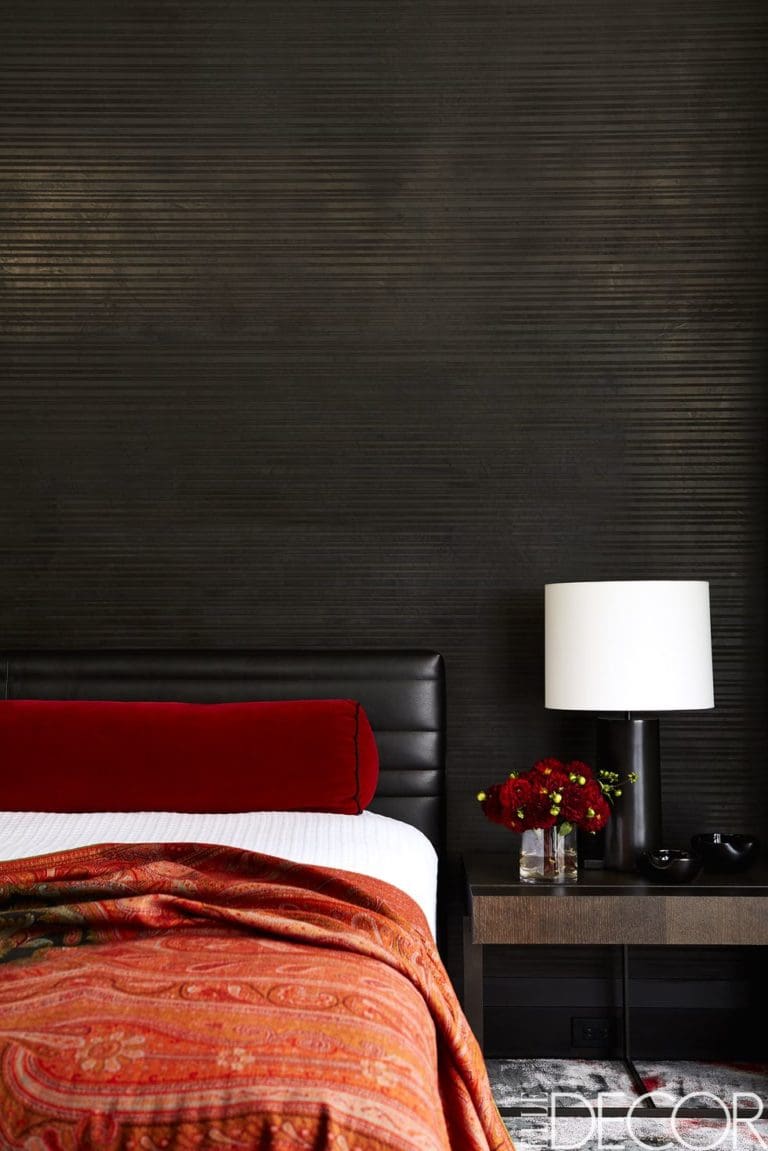 6 Ways to Decorate an All Black Room - Black